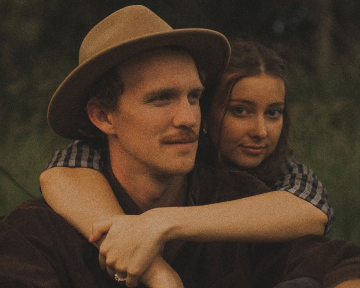 Line Up - Strummingbird